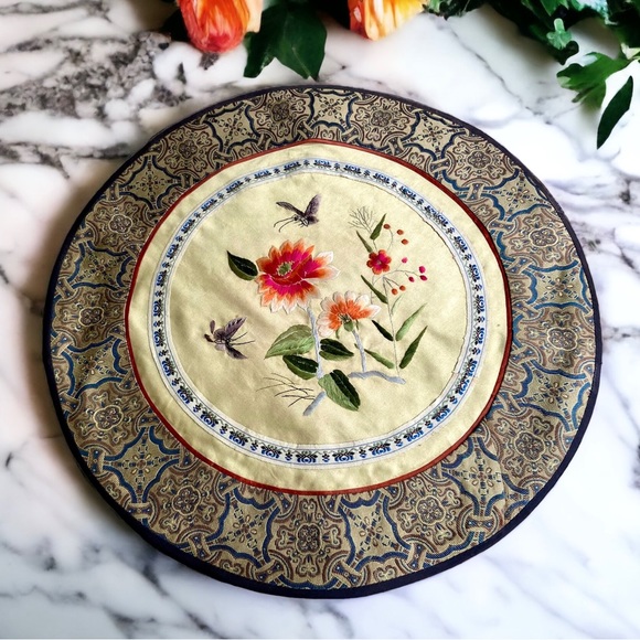 Dining | Vintage Dun Huang Chinese Silk Embroidered Placemat | Poshmark